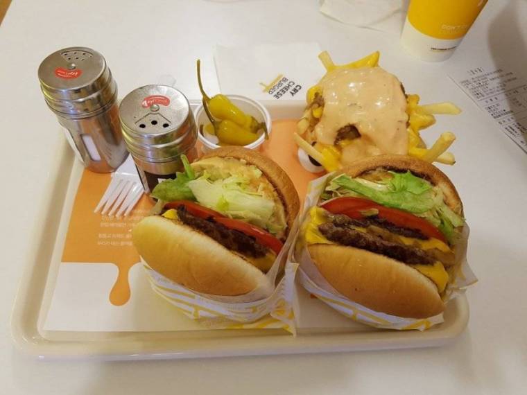 이슈/유머 - 삼성역에 생긴 부천 크라이버거.jpg