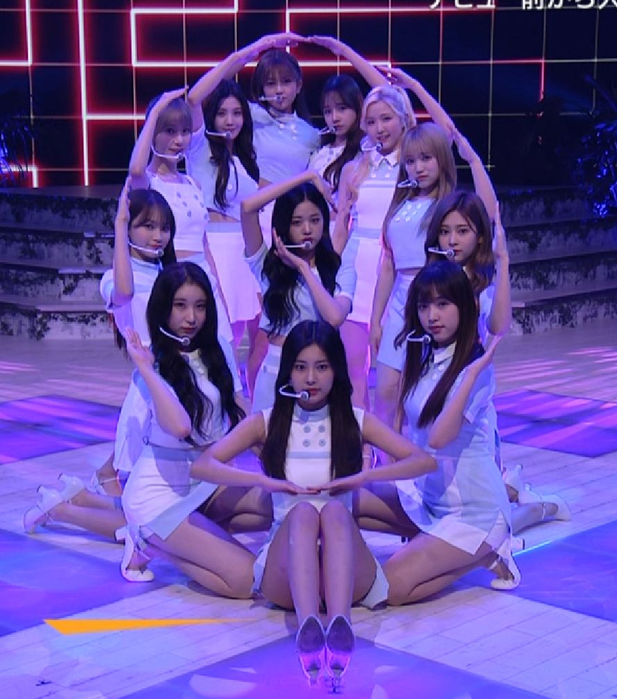 재팬 - 190724 FNS 가요제 / 아이즈원 - 반해버리잖아?