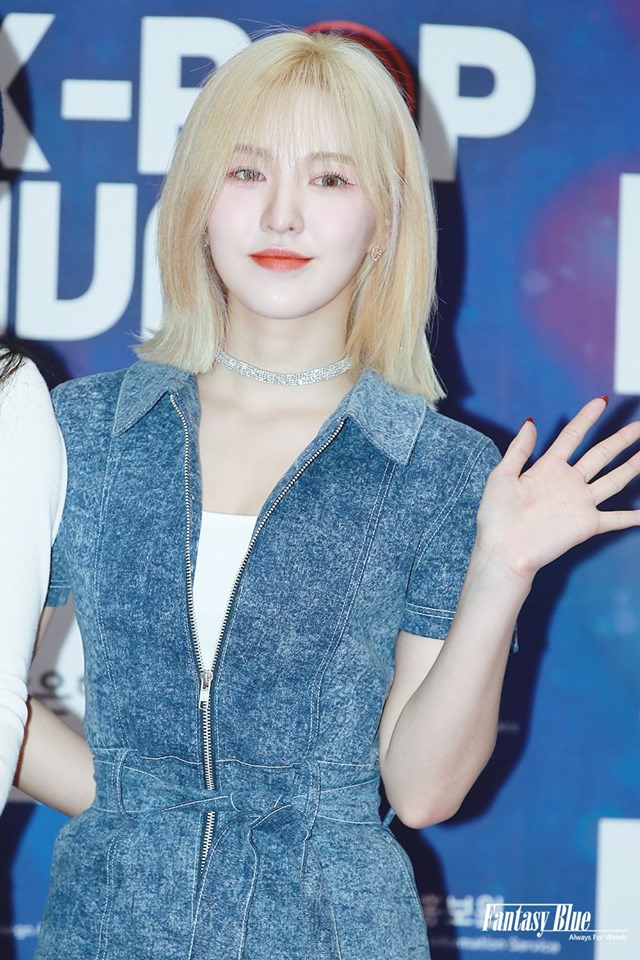 이슈 유머 웬디 중단발 금발 사진 모음