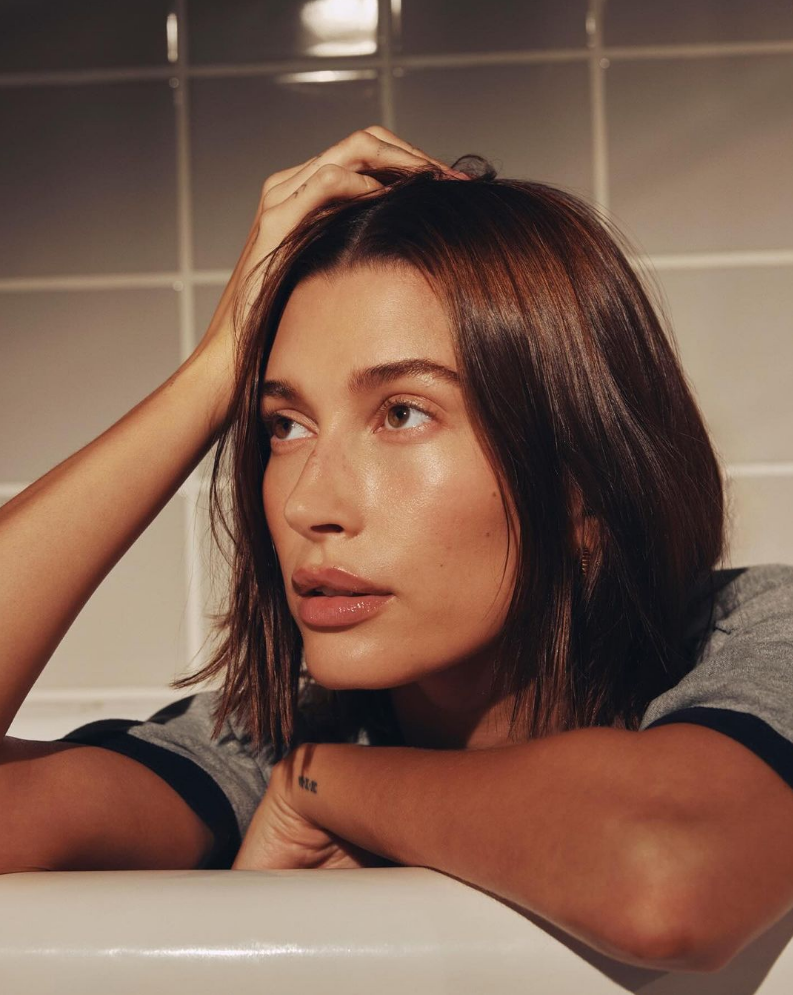 헐리우드 - 헤일리 비버 - rhode ad campaign